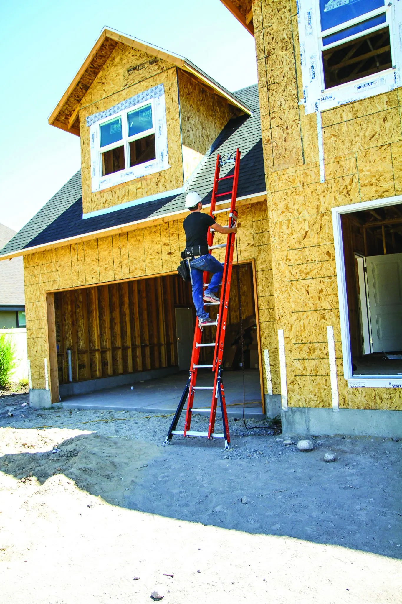 Don't Ignore These Basic Rules of Ladder Climbing - The ANSI Blog